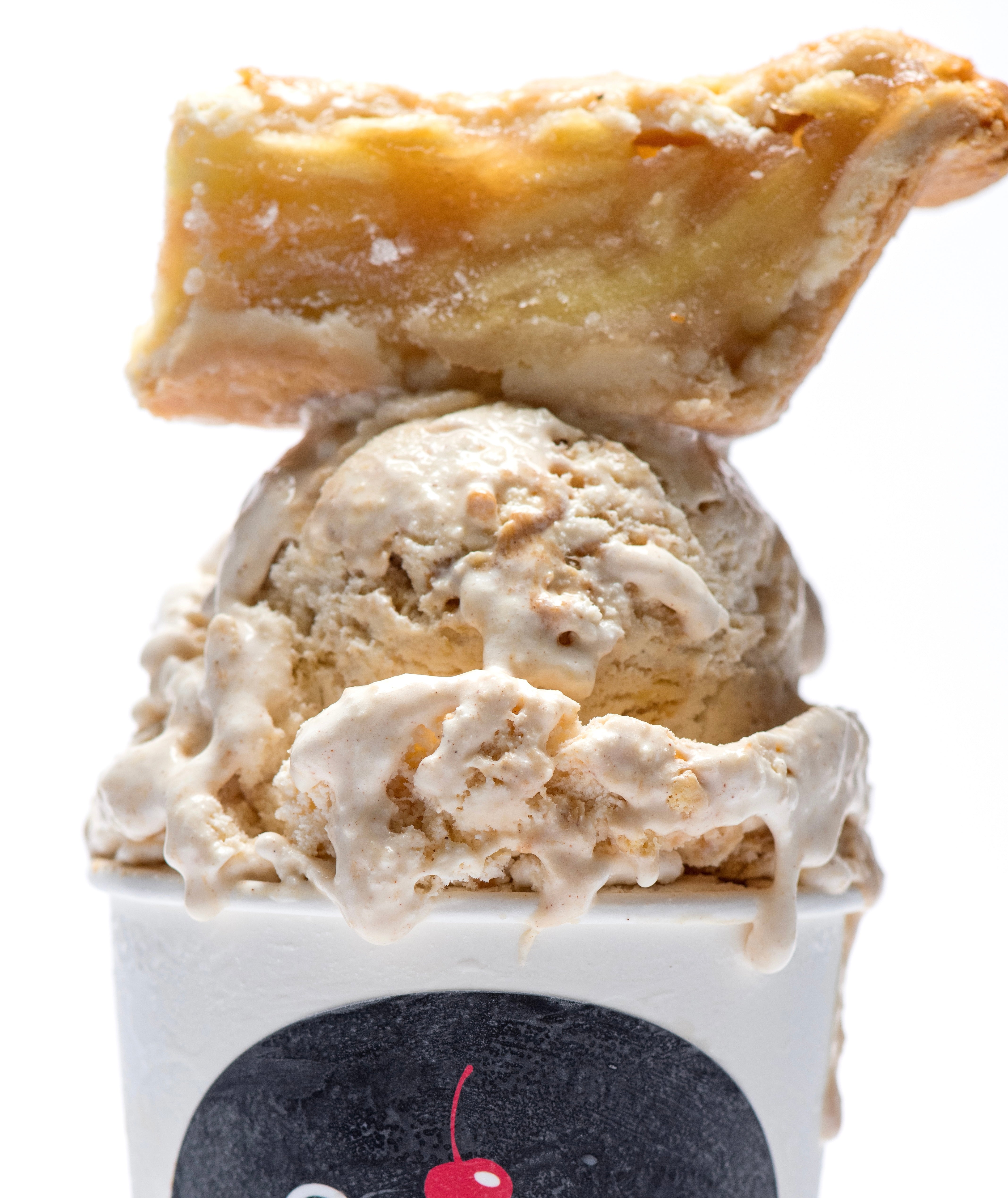 November Flavor of the Month: Apple Pie – Sundae Ice Cream